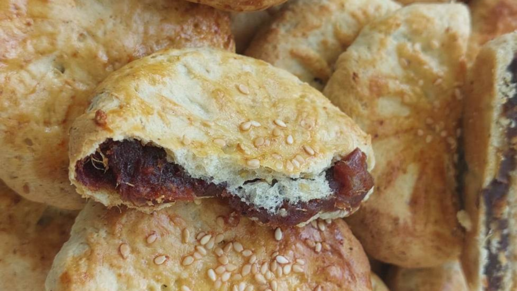 How to make kleicha/ Iraqi date cookies - To Be The Perfect Mother